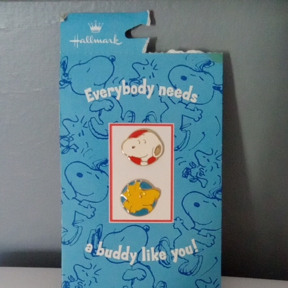 Hallmark | Jewelry | Hallmark Vintage Snoopy And Woodstock Enamel Pins ...